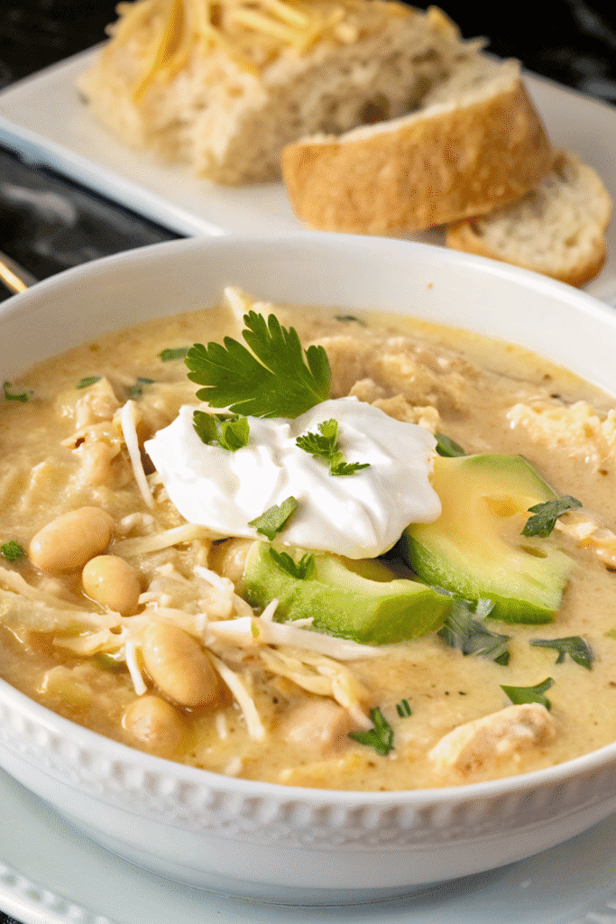 Creamy White Chicken Chili – Cozy and Comforting Dinner Recipe - Mileyshome